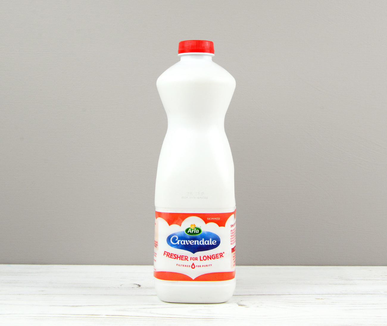 Purchase 1 litre Cravendale Filtered Skimmed Milk Online| Fruit4London ...